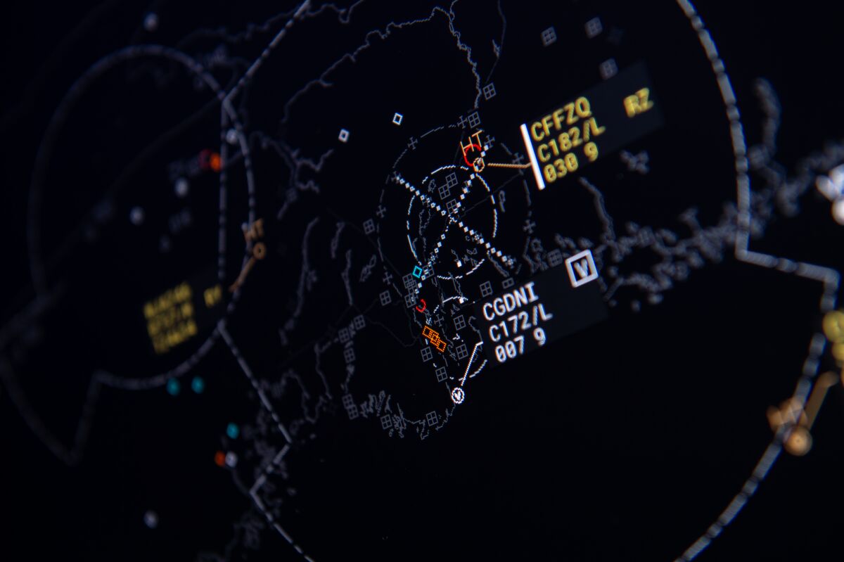 NAV CANADA Cleared to land: How to reduce miscommunication when flying ...